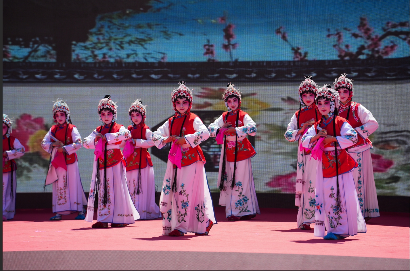 2026年辽宁省戏曲进乡村“乐享四季·有活儿看辽宁”暨盘锦市大洼区春夏文旅露营季启动